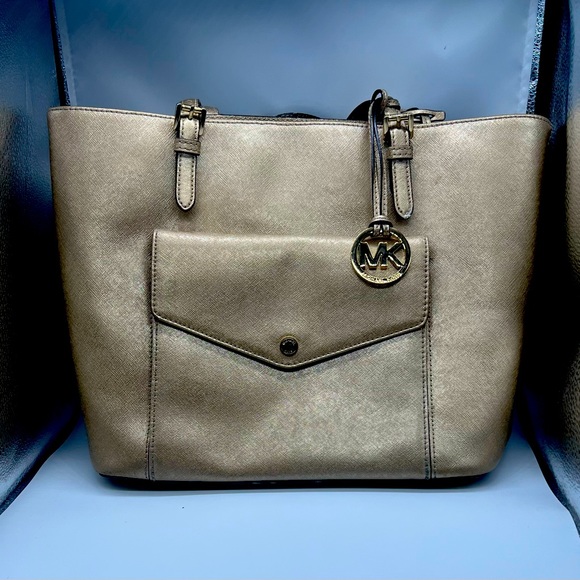 Michael Kors | Bags | Michael Kors Gold Purse | Poshmark